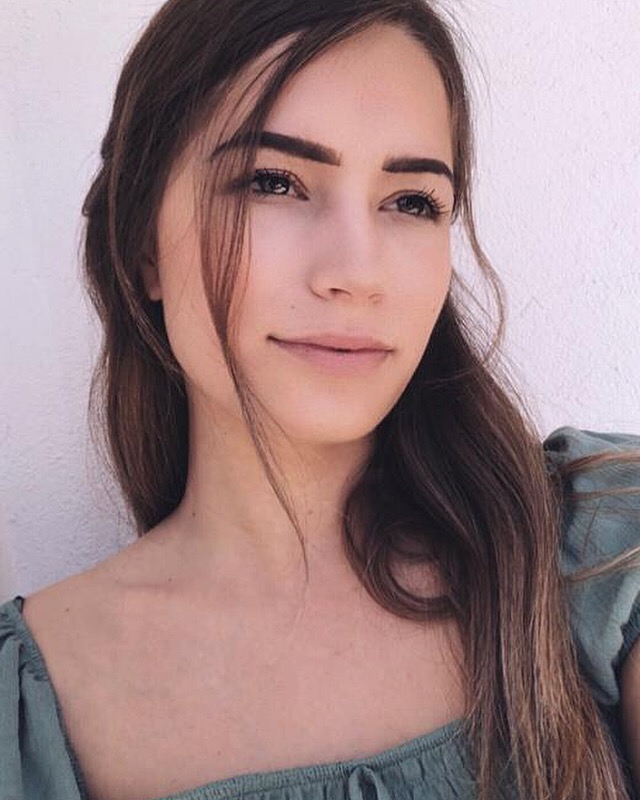 MyModel - Portfolio van model Kim Cohen uit Barendrecht , Zuid-Holland