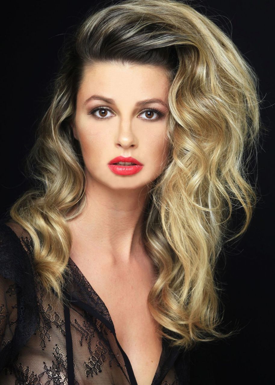 MyModel - Portfolio van model Sophia uit Diksmuide, West-Vlaanderen